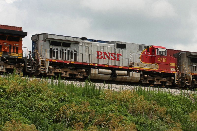 BNSF 4718
